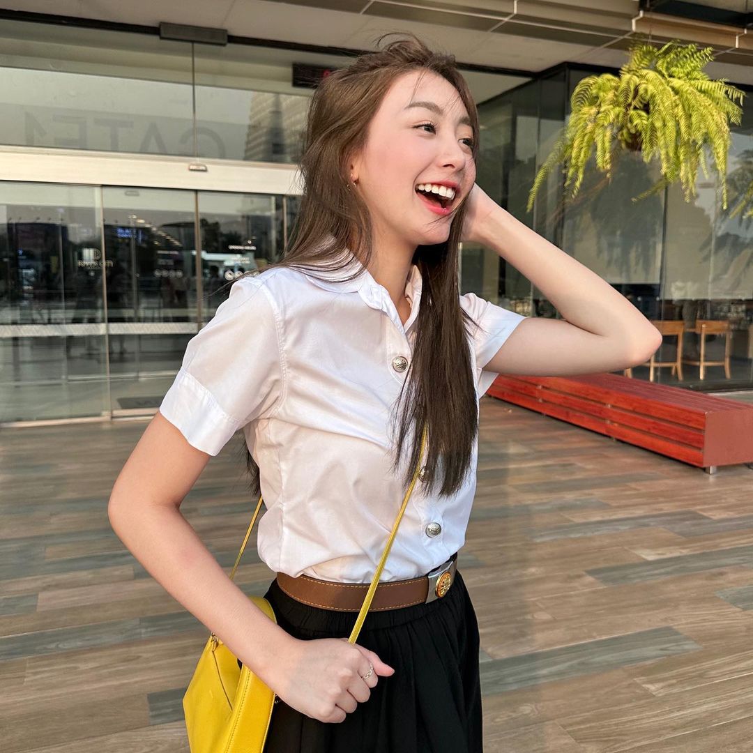 น้องเพิร์ธ Perthkvsr 2 รูป ชุดนักศึกษา