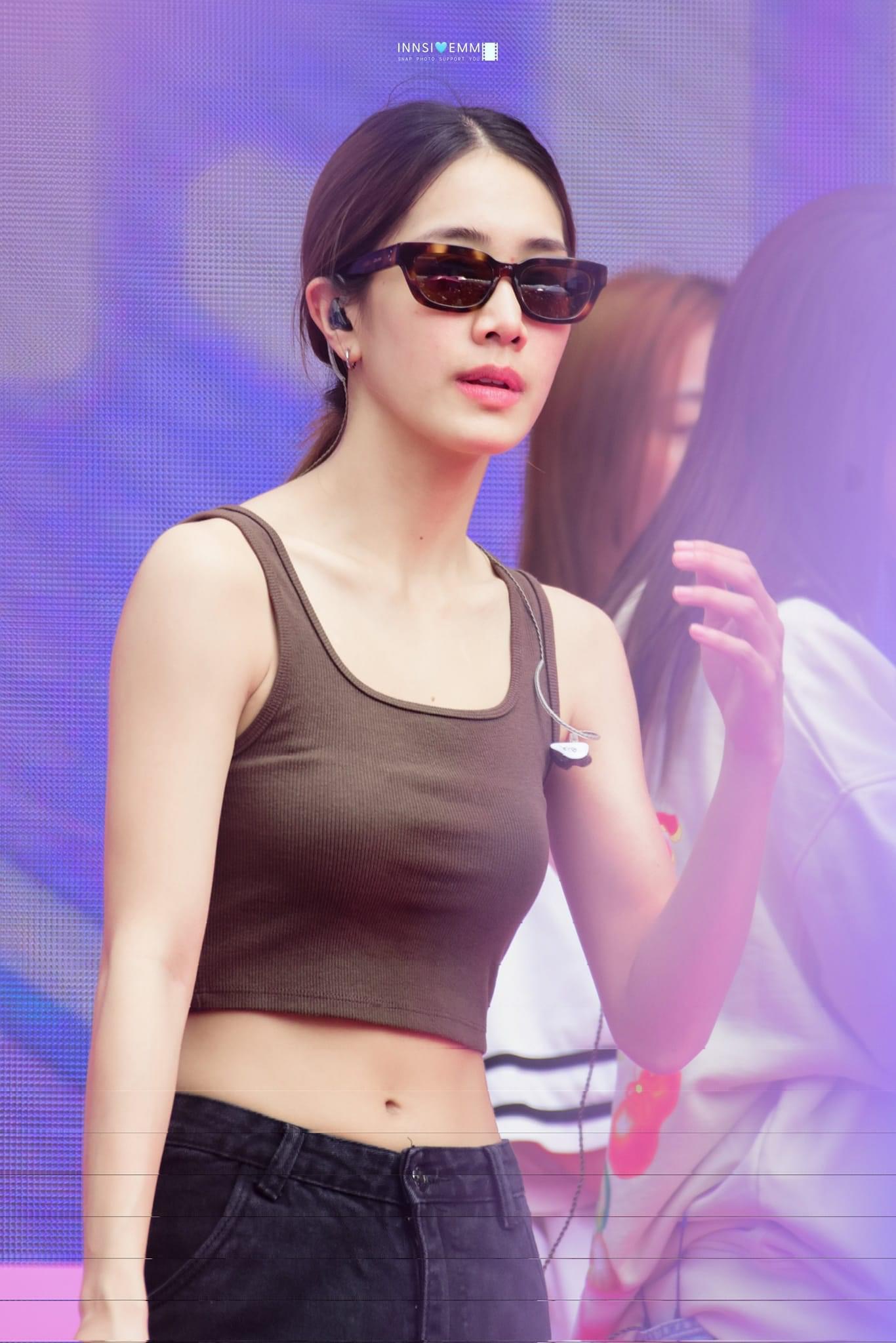 [ น้องมายด์ 4EVE 3 รูป ]