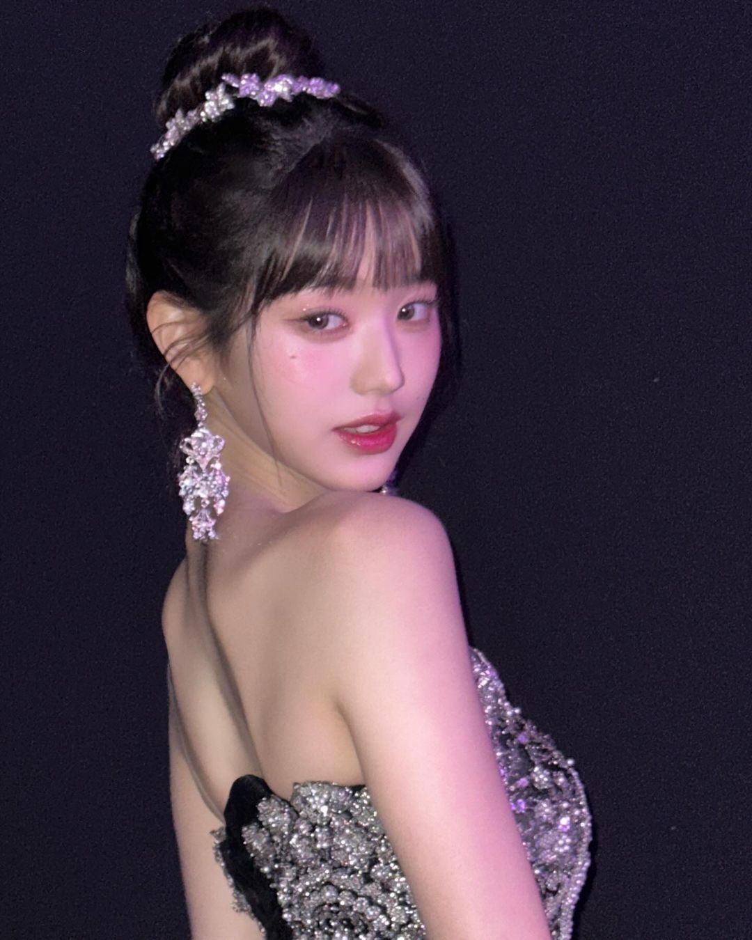 Wonyoung IVE 10 รูป