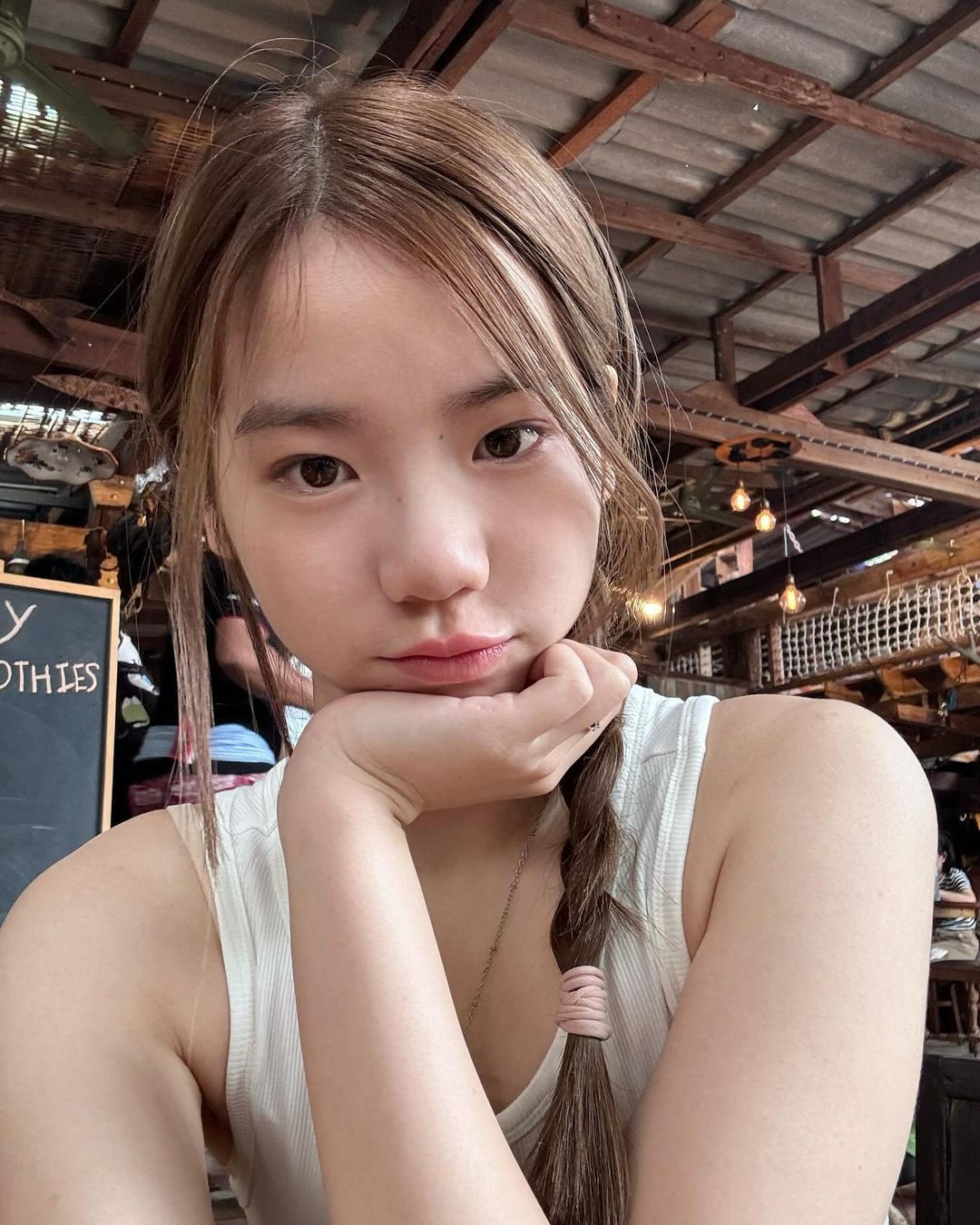 น้องเฟม BNK48 4 รูป