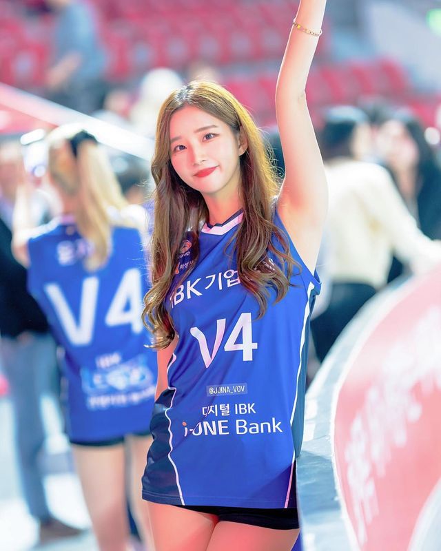 Kim Jin A สาวเต้นเชียร์ทีม IBK ของชมพู่ พรพรรณ