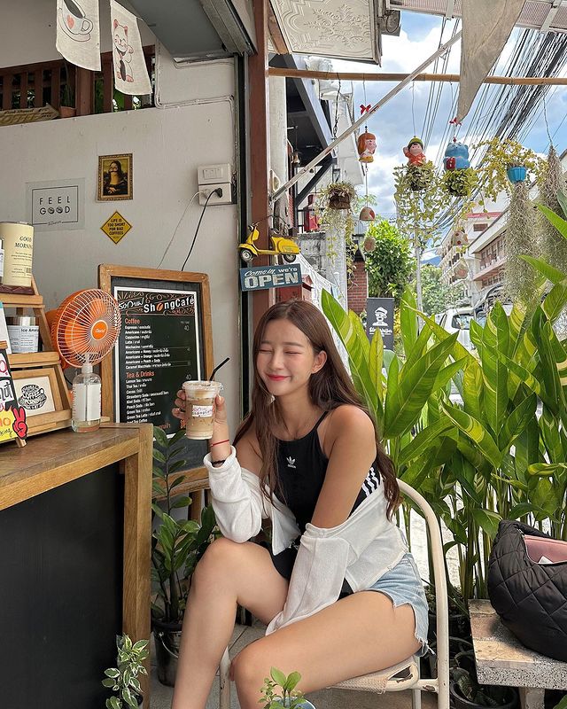 Kim Jin A สาวเต้นเชียร์ทีม IBK ของชมพู่ พรพรรณ