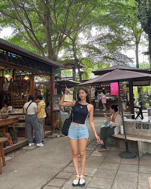 Kim Jin A สาวเต้นเชียร์ทีม IBK ของชมพู่ พรพรรณ