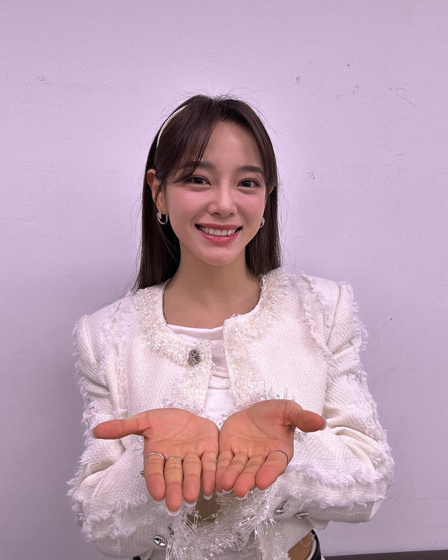 Kim Sejeong 6 รูป