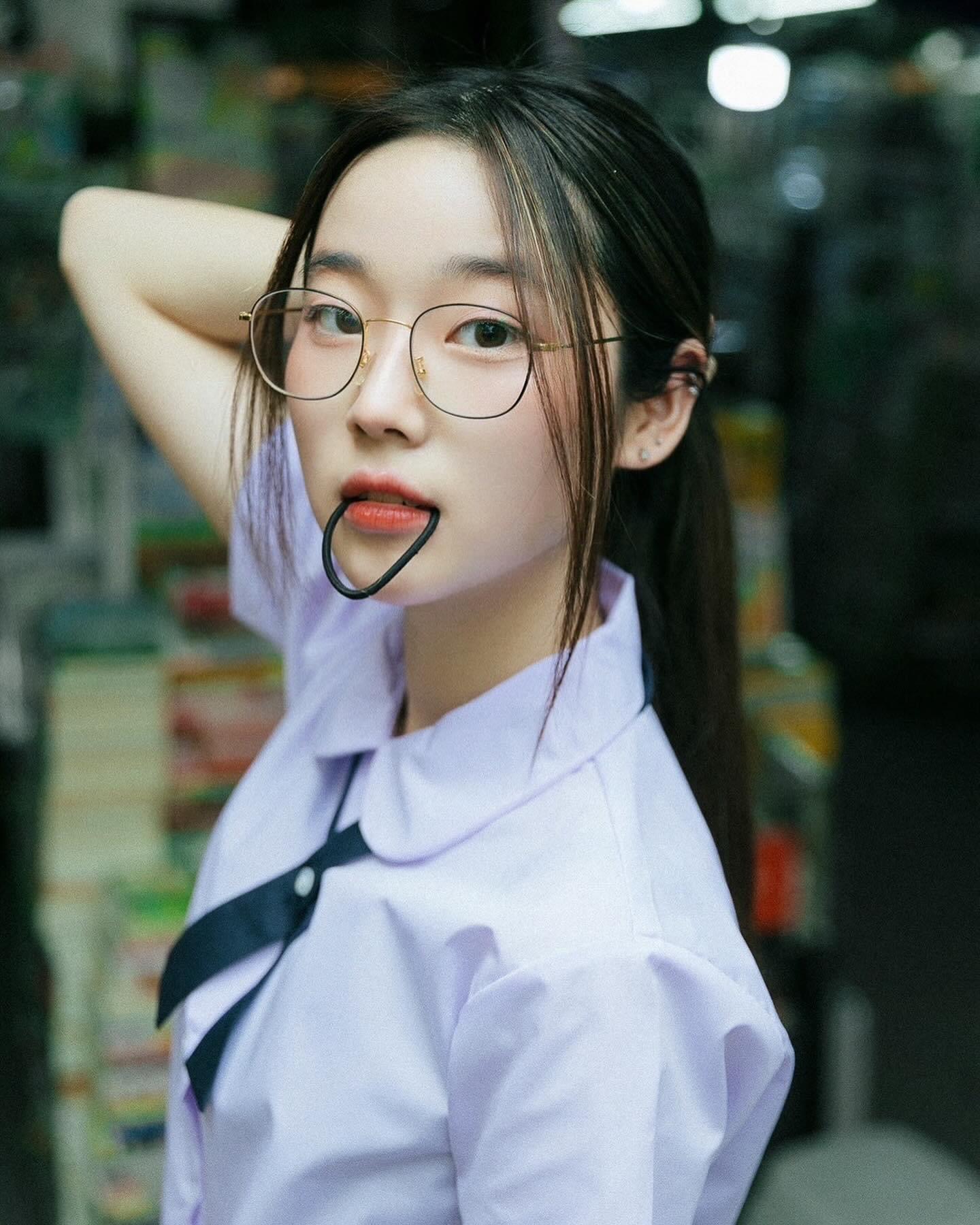 น้องพิม ทันตะ มช. (ชุดนักเรียน) 8 รูป