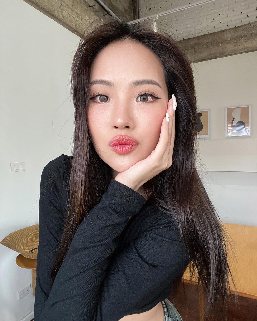 คุณสอง cchanatt 1 Set หลังเลิกงาน