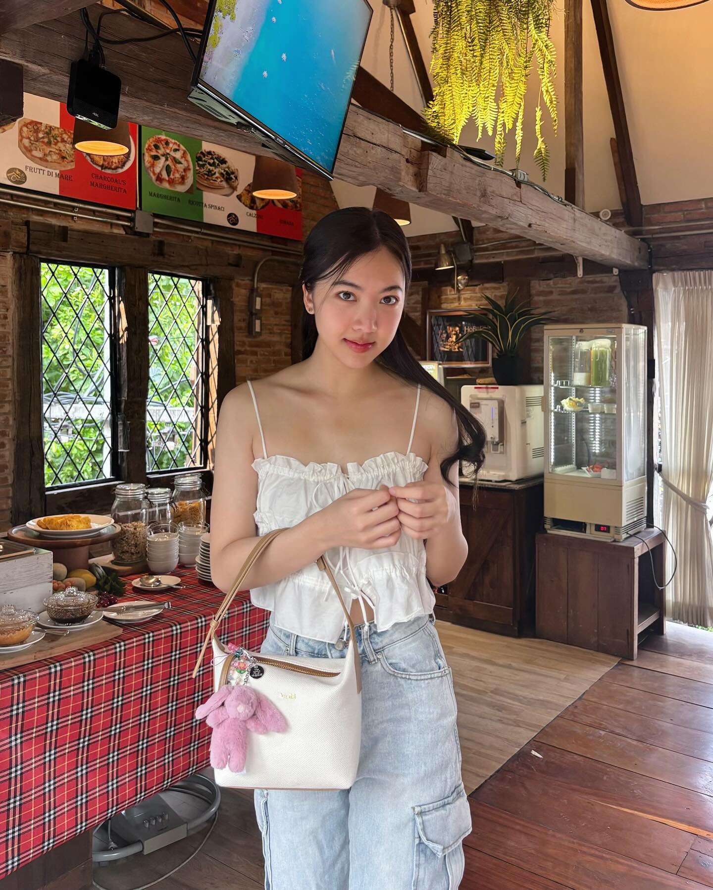 น้องนีน neenchn 4 รูป