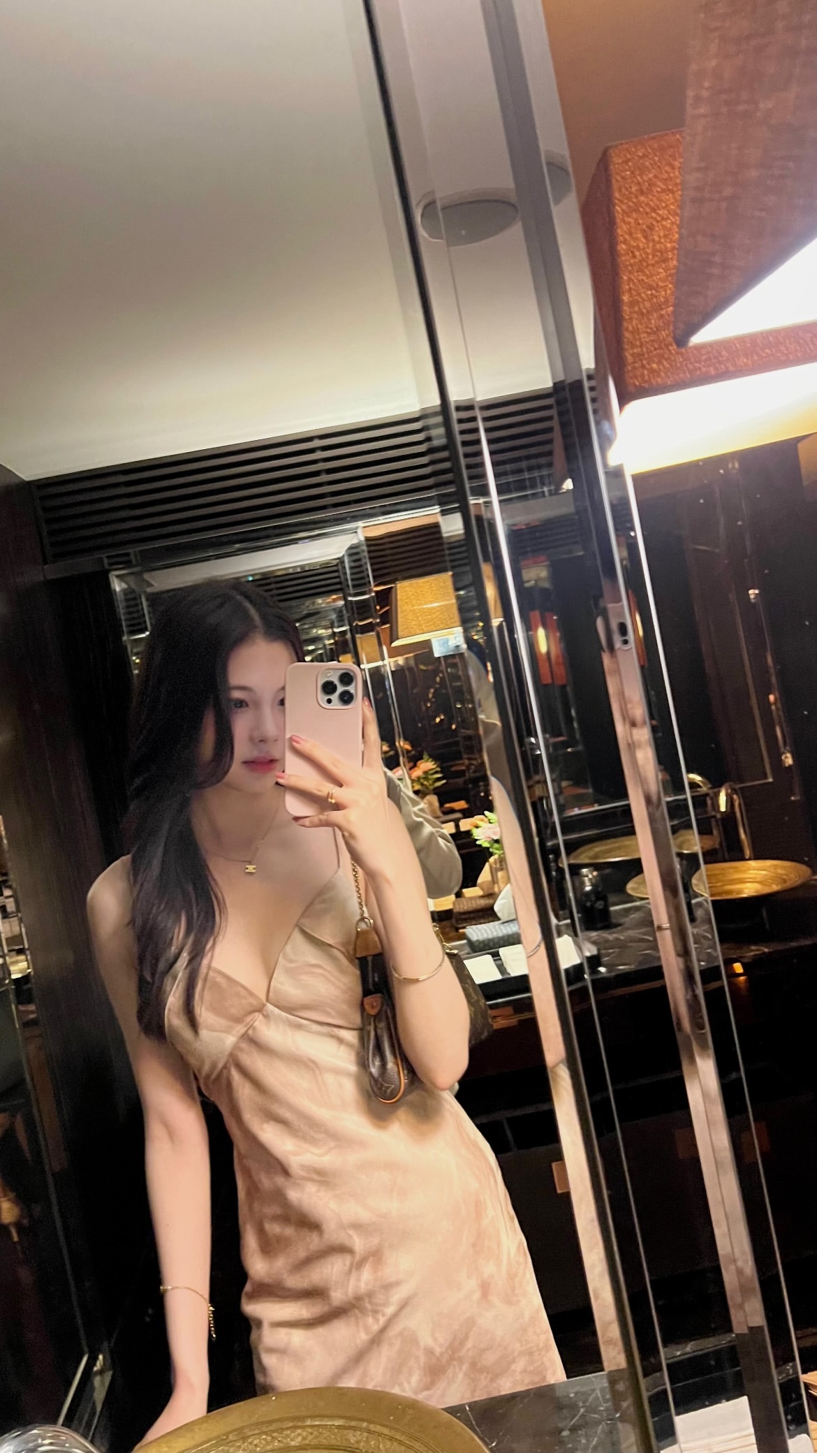 น้องไอซ์ iicechawan 2 รูป