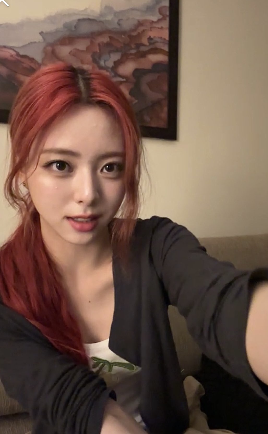 Yuna ITZY 3 รูป 1 GIF