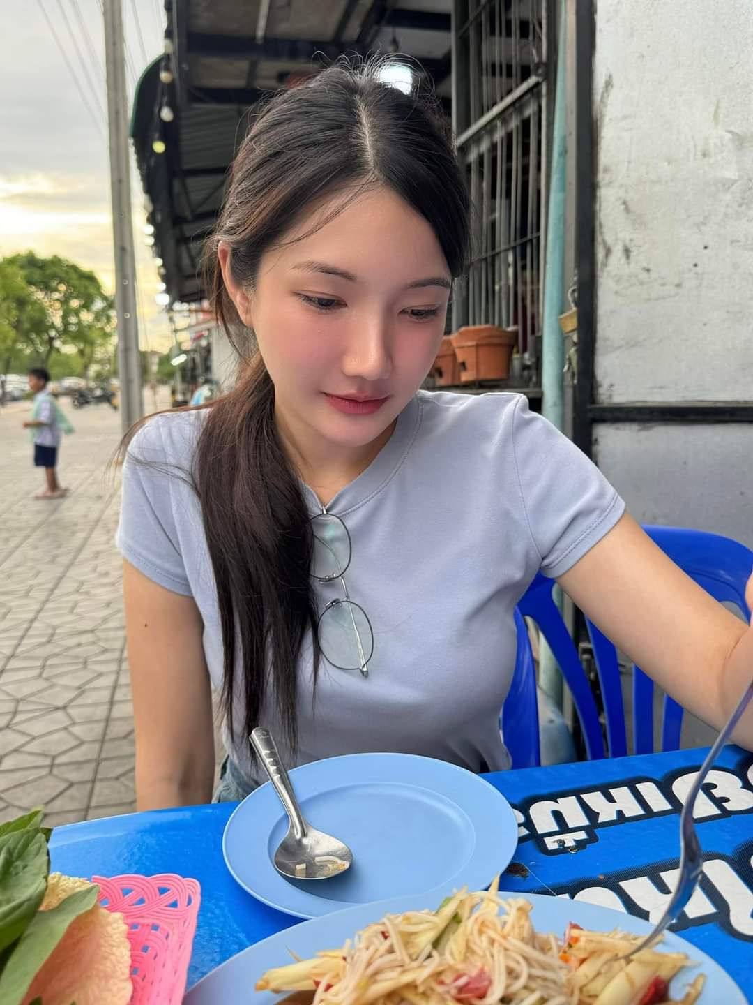 น้องเพิร์ธ Perthkvsr 4 รูป + ครีม CreamLike 6 รูป