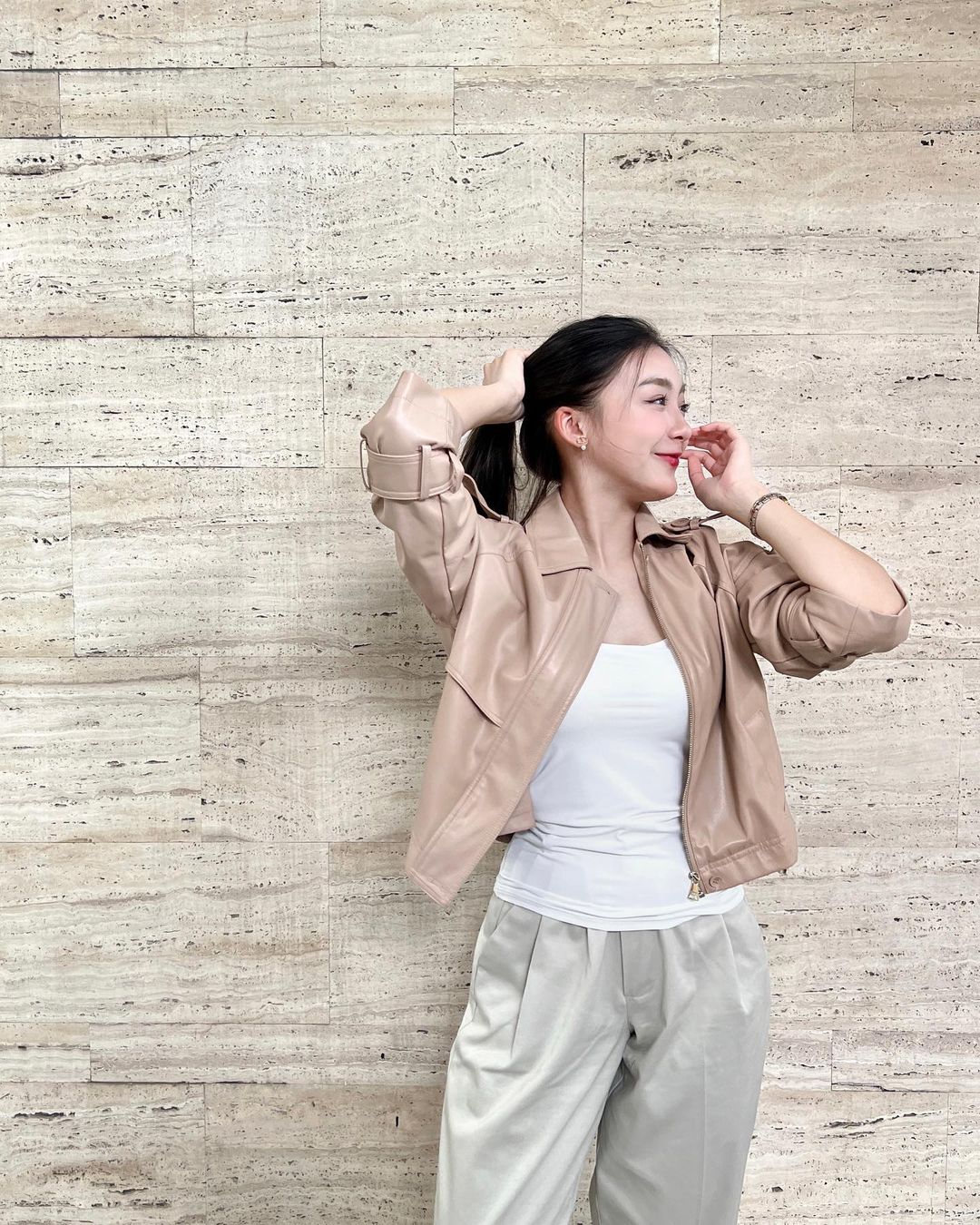 เดียร์น่า ฟลีโป 6 รูป + น้องเพิร์ธ Perthkvsr 4 รูป สวย