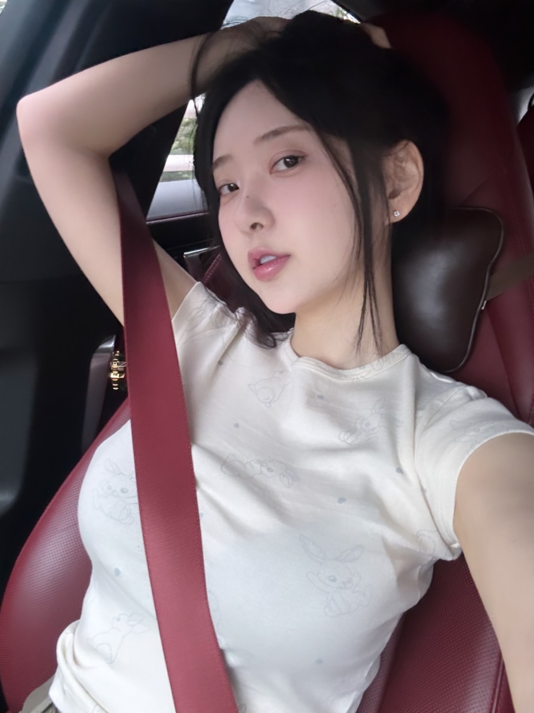 Zennyrt 신재은 บนรถ 2 รูป