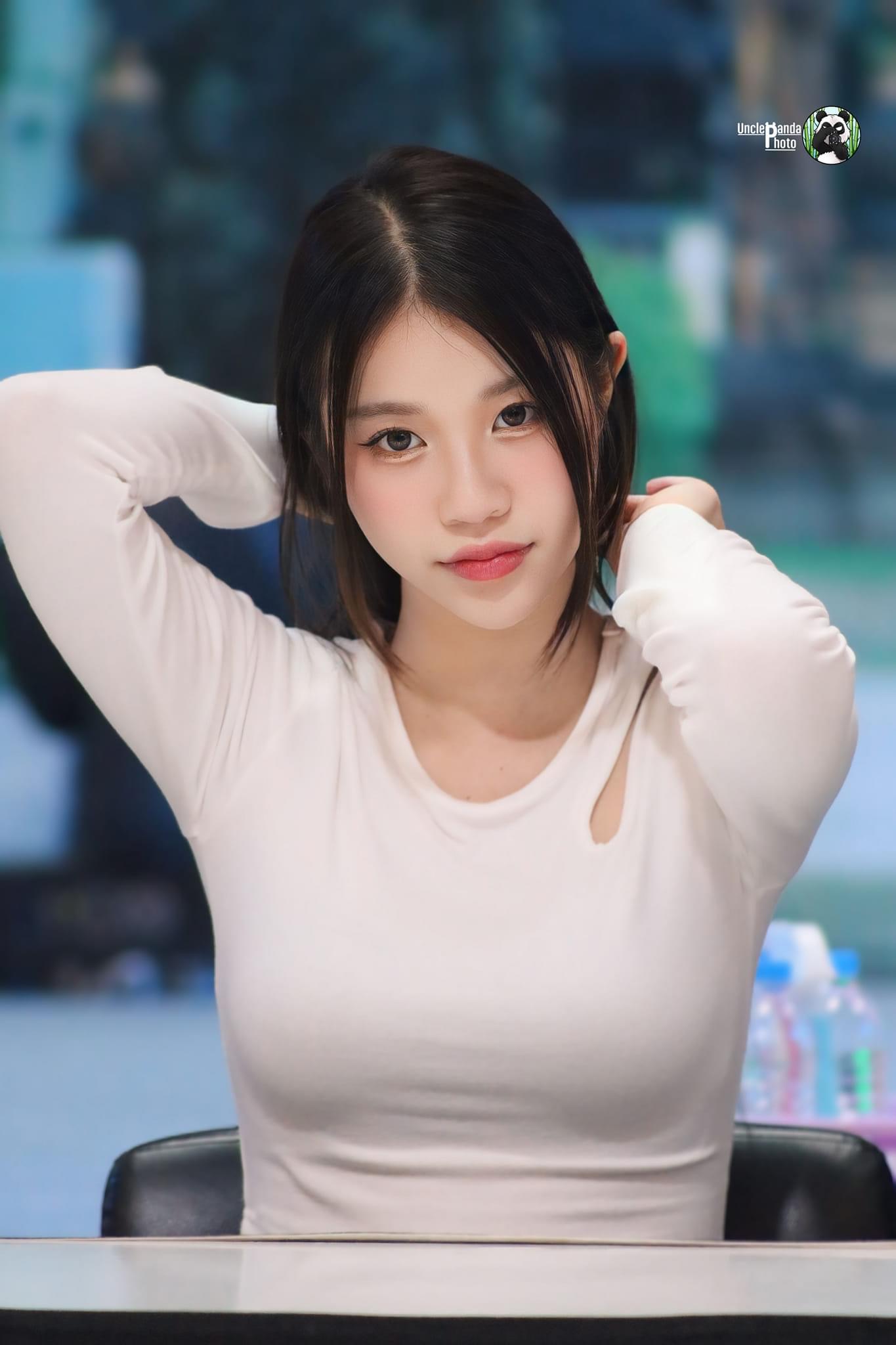 น้องนีนี่ CGM48 1 Set