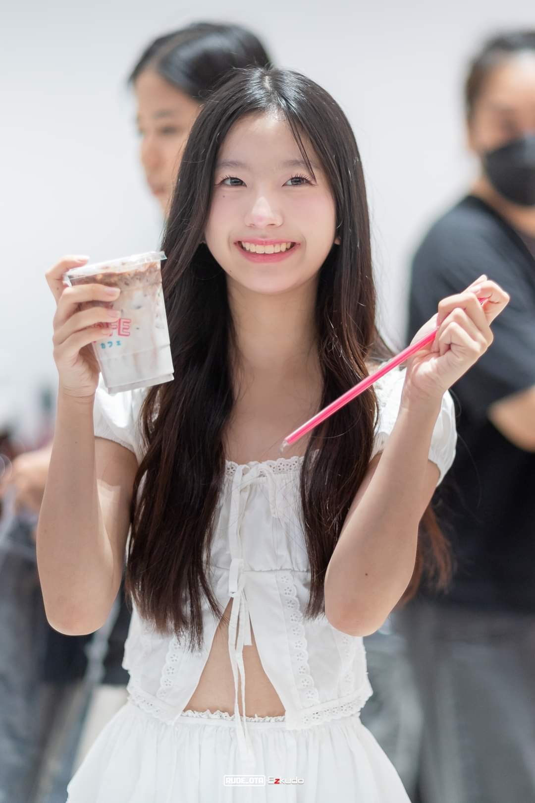 น้อง Niya BNK48 ก่อนนอน all the love in the world จริงๆ