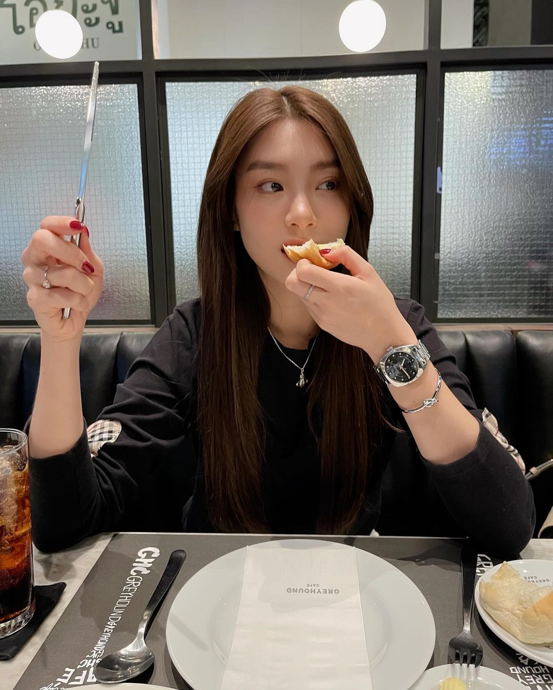 แก้ว ณัฐรุจา 5 รูป