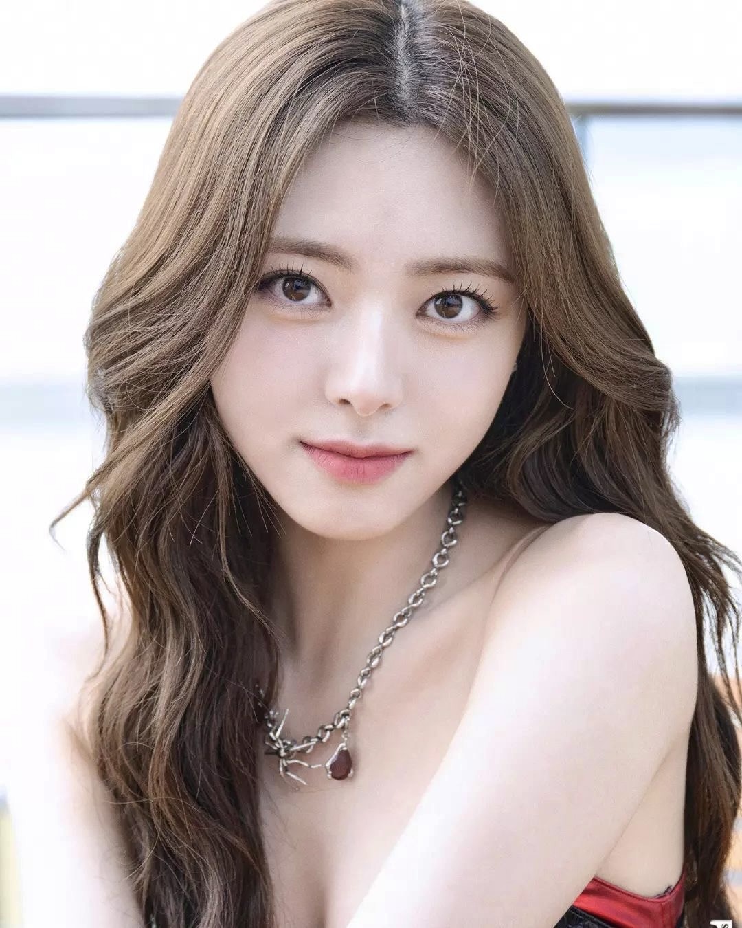 [ Yuna ITZY 7 รูป ]