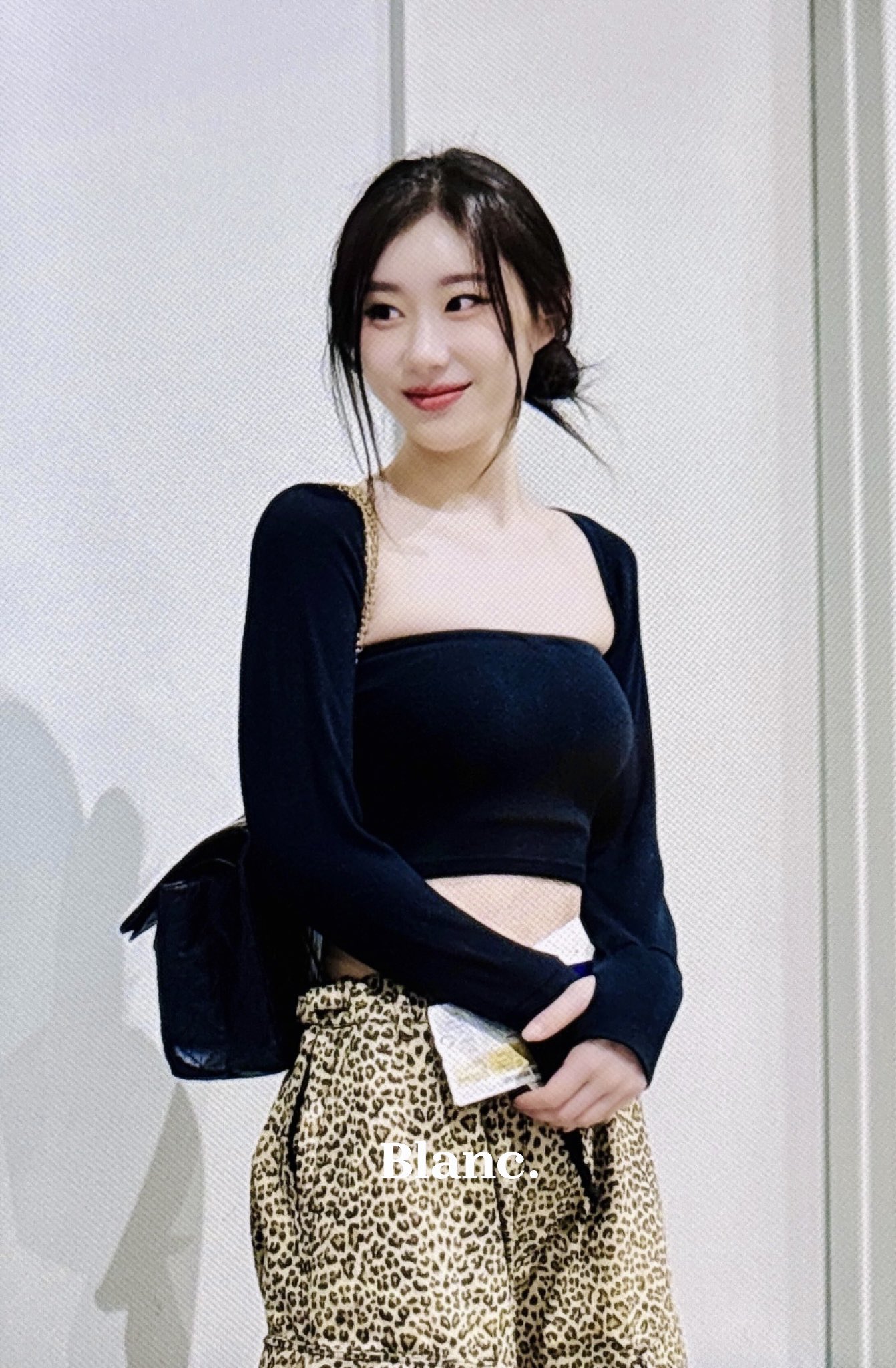 Chaeryeong ITZY 1 Set | หุ่นสุดยอดเลย