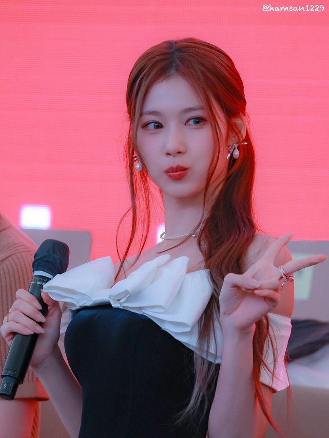 Sana Twice 1 Set | คนสวยเอวบาง