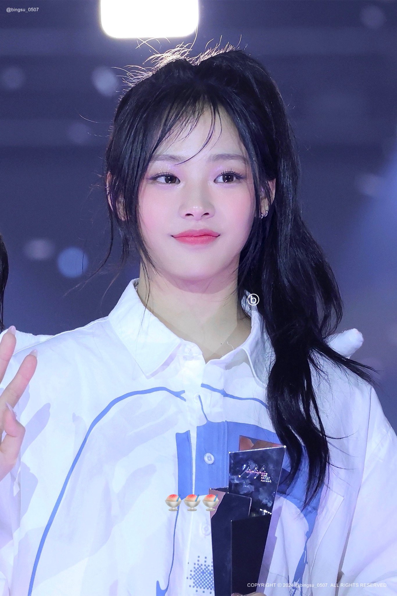 Minji & Haerin NewJeans :: น่ารัก 1 Set