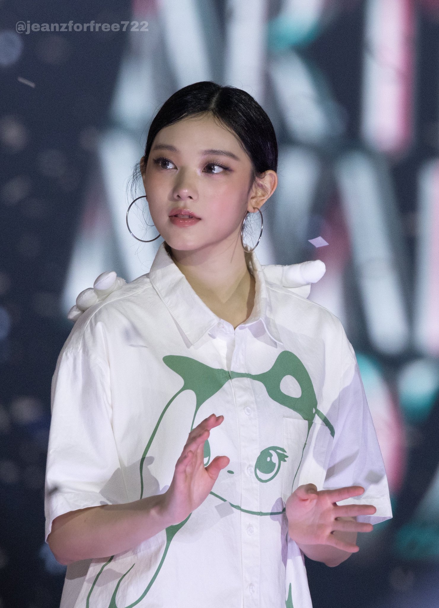 Minji & Haerin NewJeans :: น่ารัก 1 Set