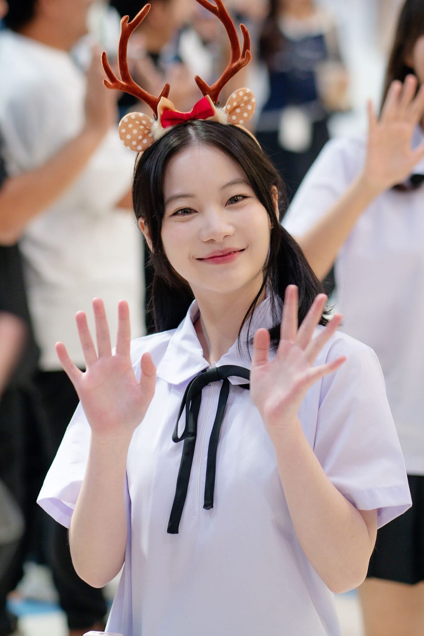 PUNCH CGM48 : นักเรียน