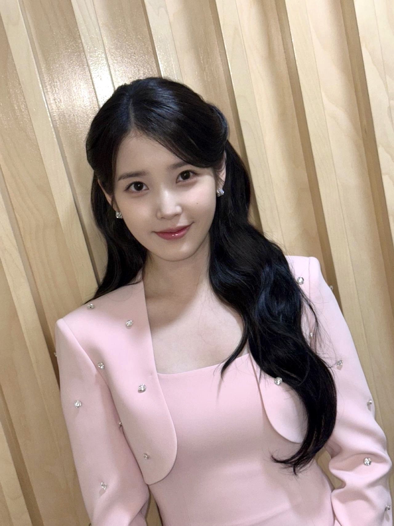 IU 4 รูป สวยงาม
